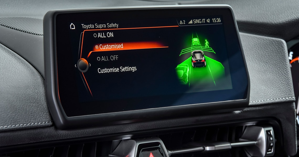 DRIVER-ORIENTATED COCKPIT