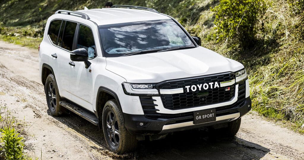 Even Wakisaka could not hide his surprise at the striking difference in ...